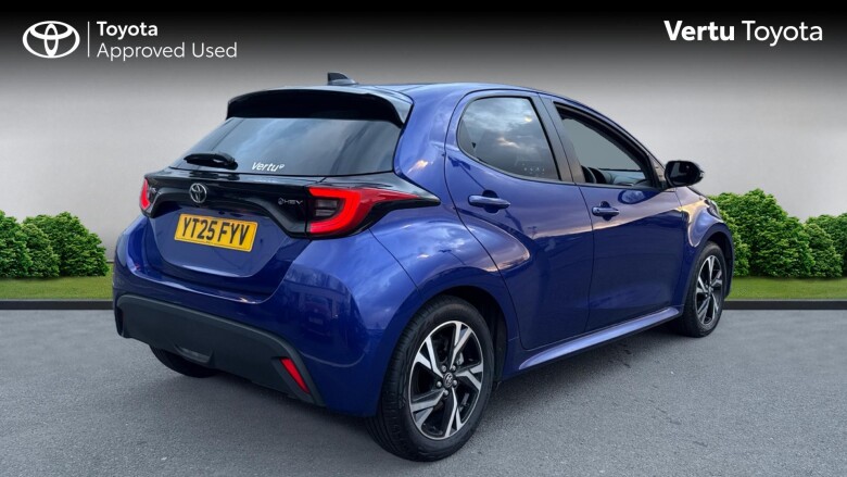 Used Toyota Yaris 1.5 Hybrid Design 5dr CVT Hybrid Hatchback for Sale | Vertu Motors